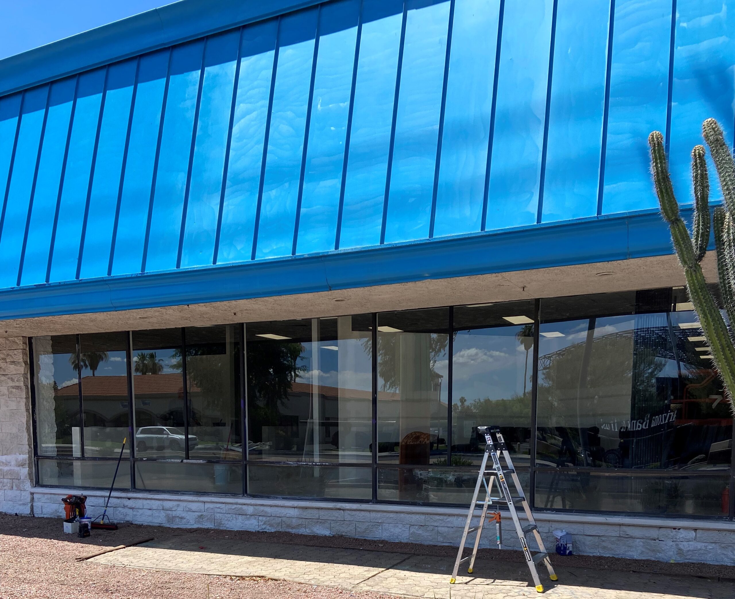 Phoenix Commercial Storefront Glass Replacement - Universal Glass